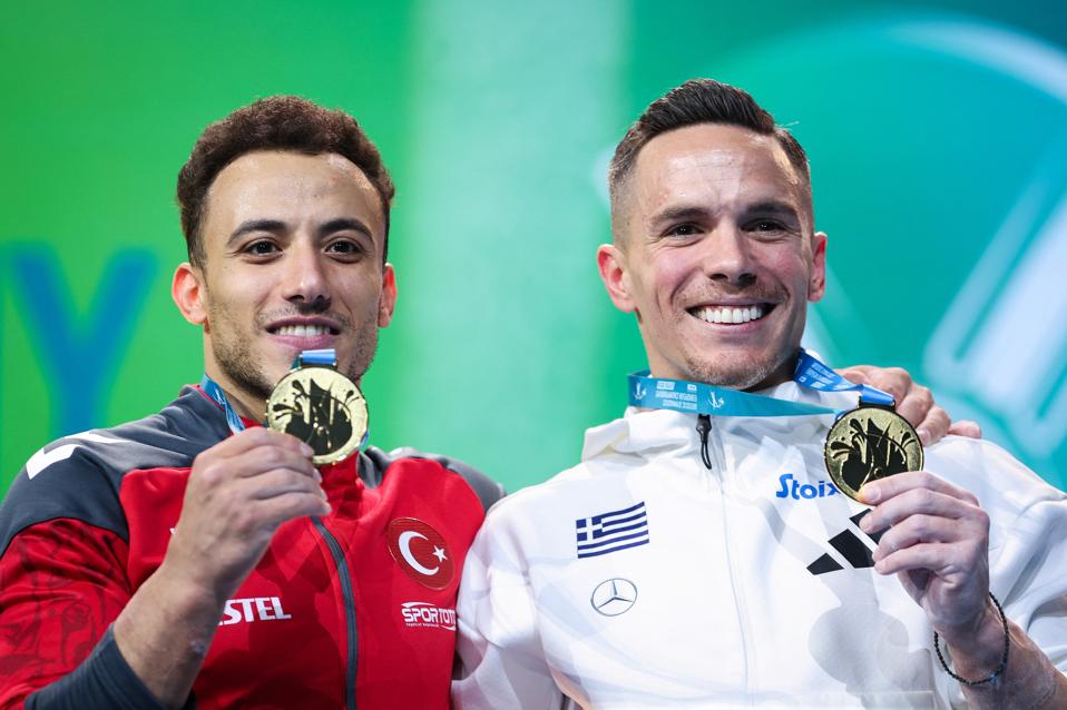 Using Incentives And Recognition To Boost Productivity