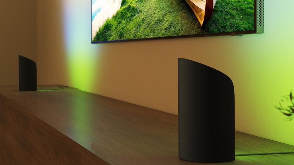 Philips Hue Play Wall Washer Will Light Up Your TV Viewing