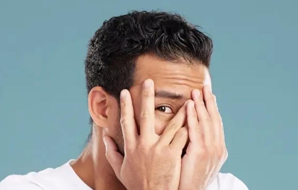 ‘Good Awkward’ Can Actually Make You More Credible