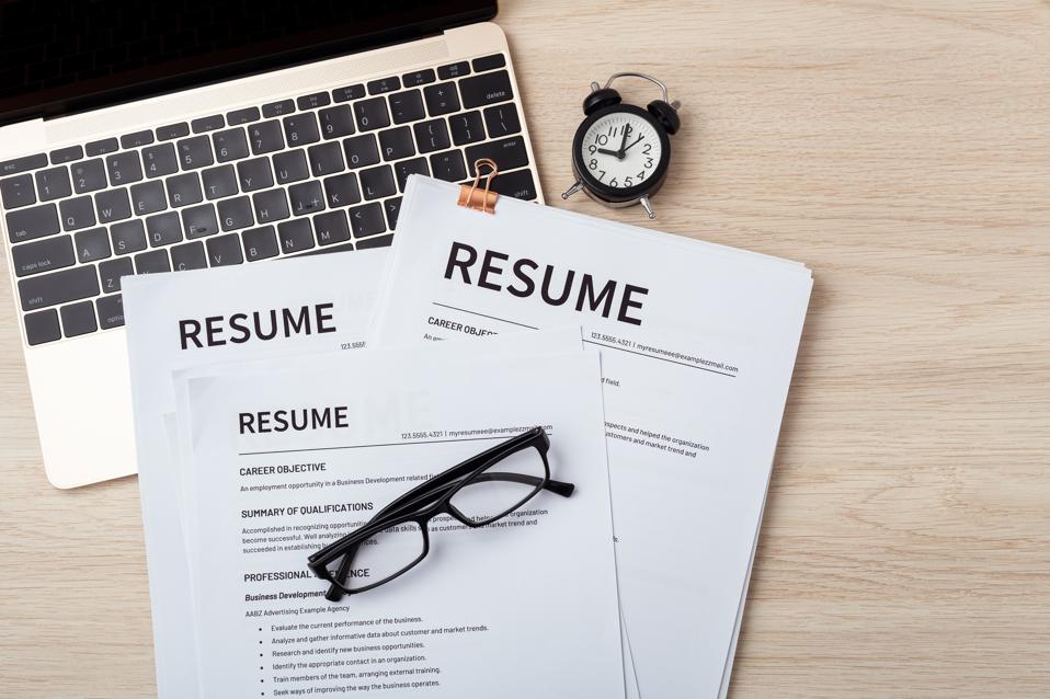 Customize Your Resume: 8 Expert Tips To Land More Interviews