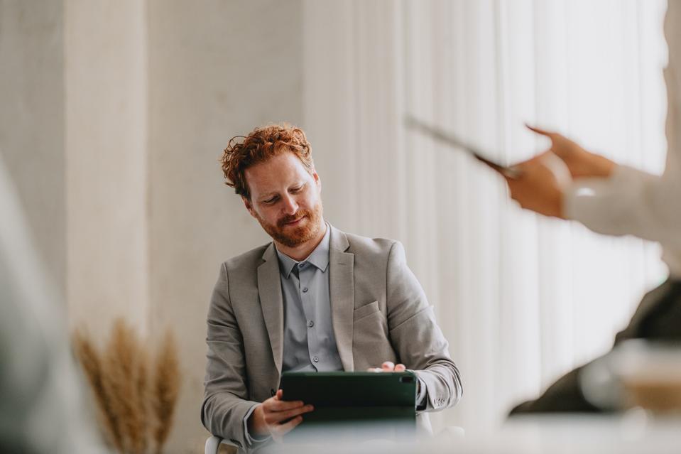 Master LinkedIn With Comment-Led Growth, Without Even Posting