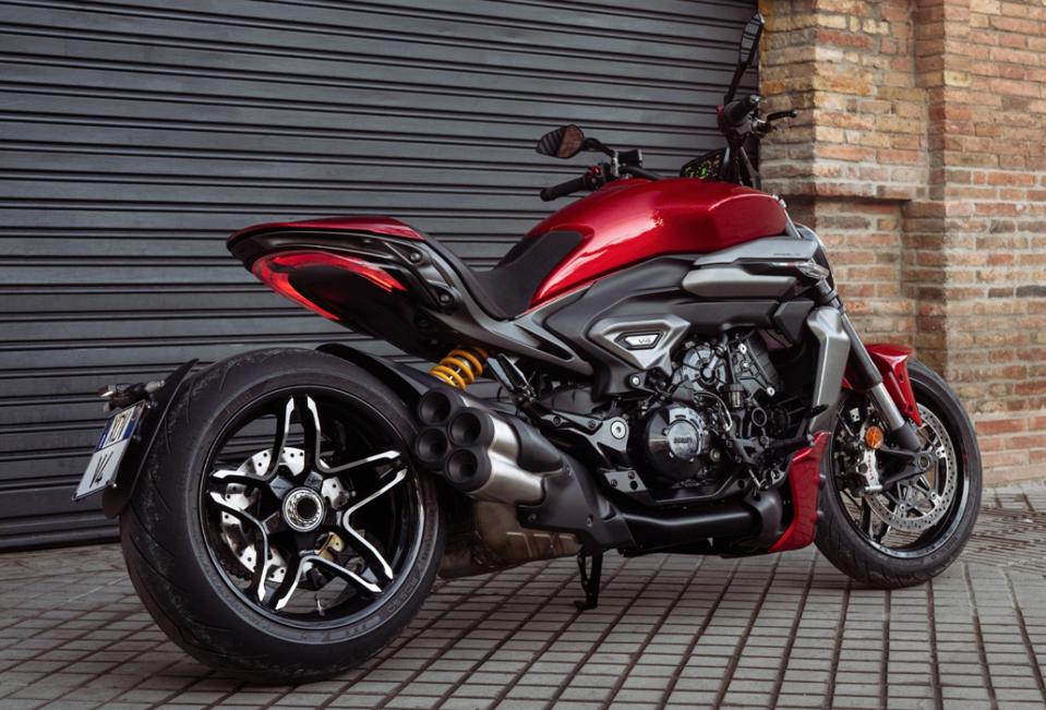 Test-Driving The 2025 Ducati XDiavel V4 Sport Cruiser