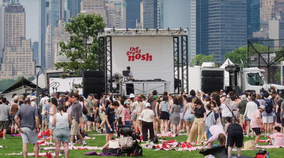 The Great Nosh Draws Thousands For An Afternoon Of Jewish Food, Culture ...