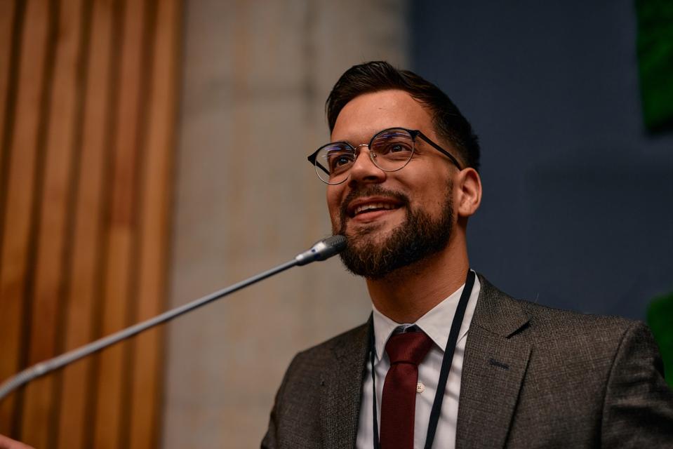 3 Keys To Building A Strong Personal Brand As A CEO