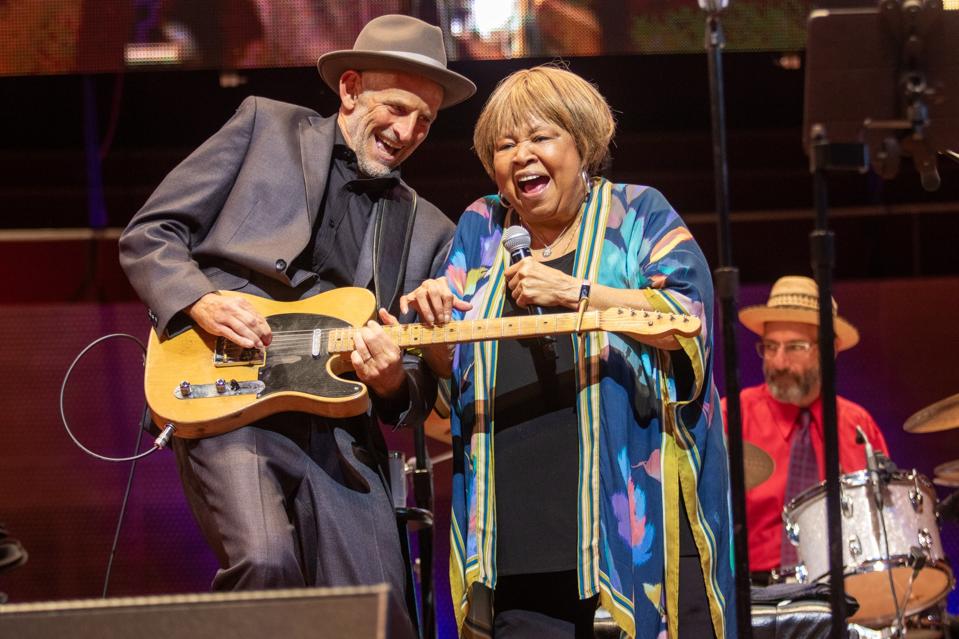 Mavis Staples, John Primer Deliver Soulful Sets At Chicago Blues Fest