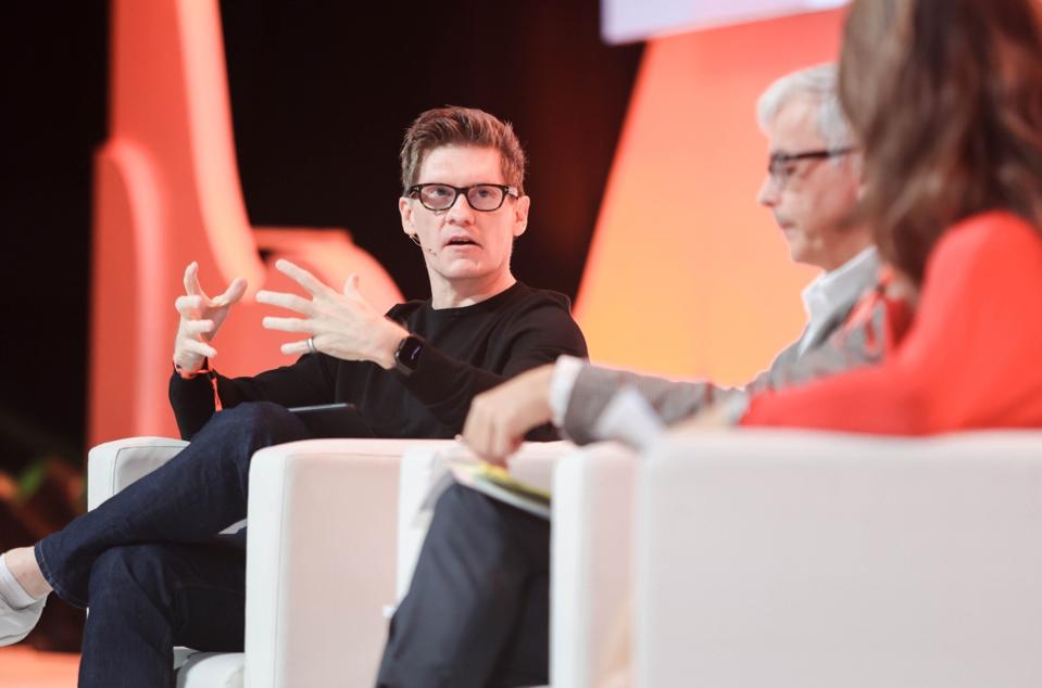 How To Launch An RWA Tokenization Project In Dubai In 2025