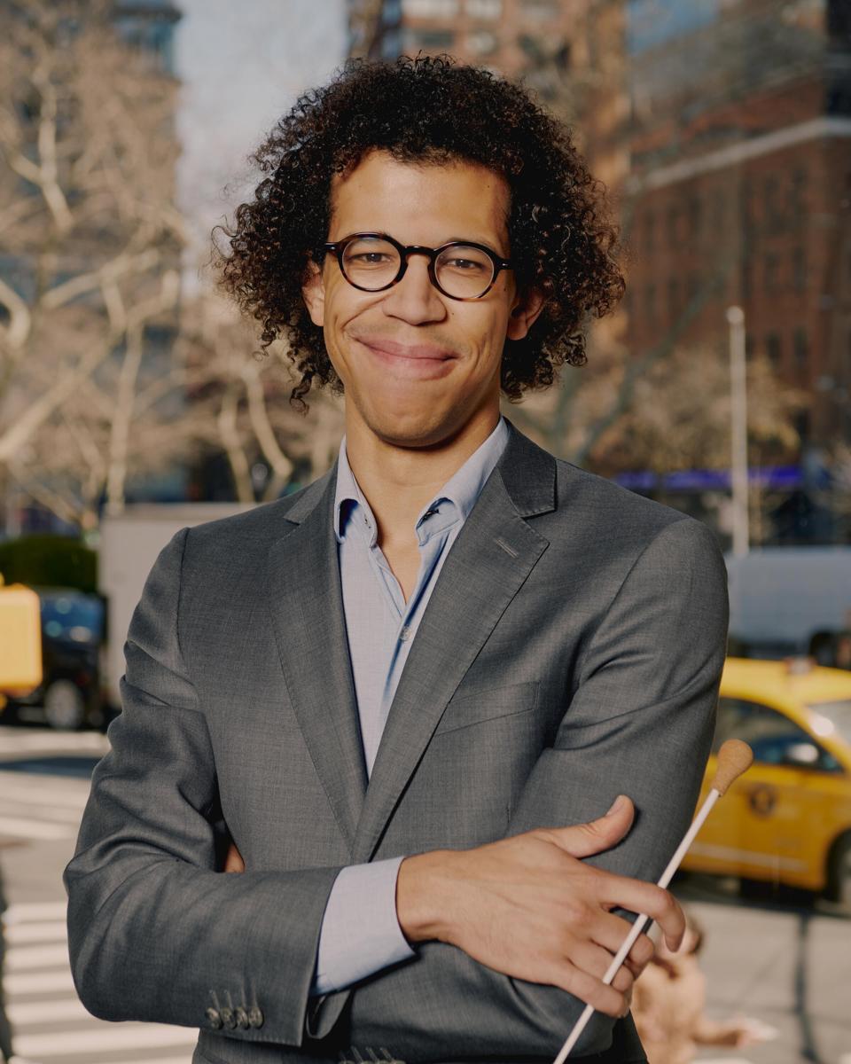 Festival Orchestra Of Lincoln Center Music & Artistic Director Jonathon ...