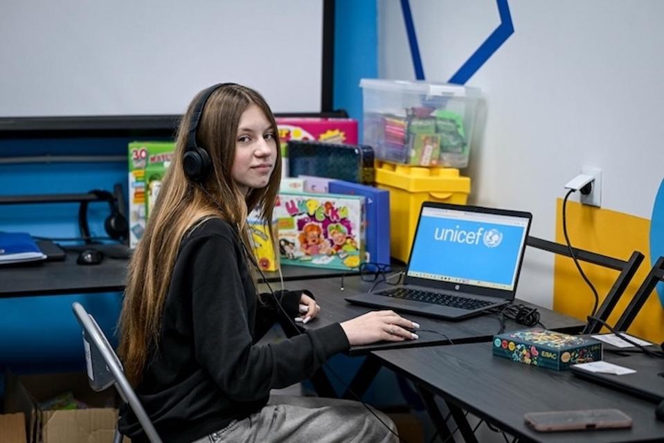 UNICEF-Supported Catch-Up Classes Bring Hope To Ukraine’s Teens
