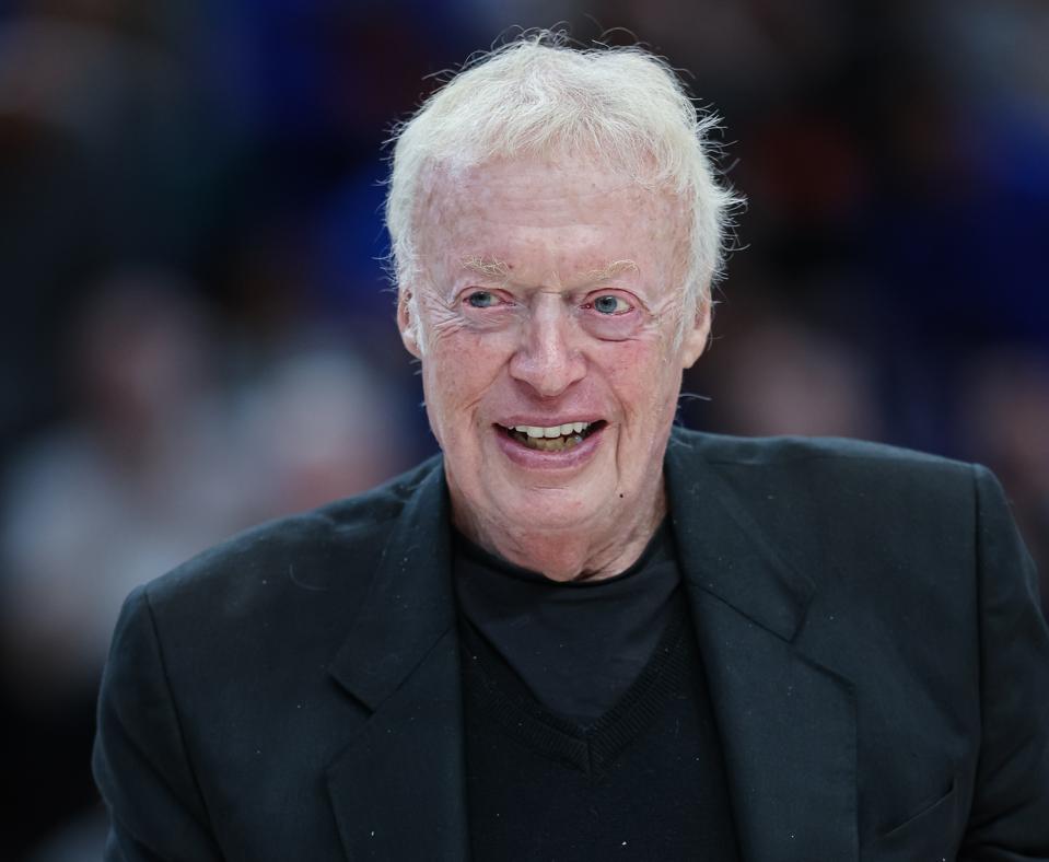 Phil Knight Commits $2 Billion To Oregon Health & Science University