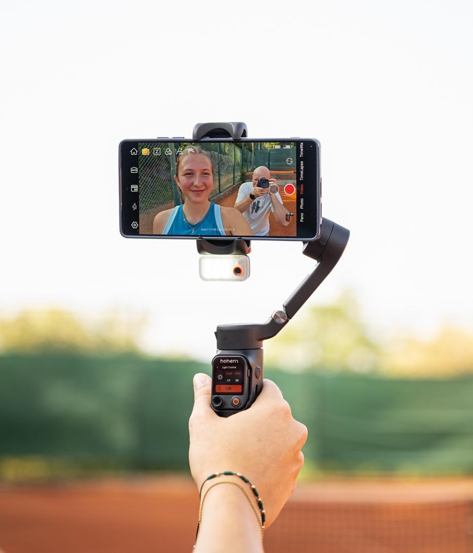 Hohem’s iSteady V3 Ultra Gimbal Personal Steadicam For Any Smartphone