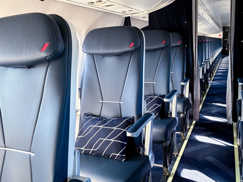 How Flying Lighter Can Revolutionize Aviation Sustainability