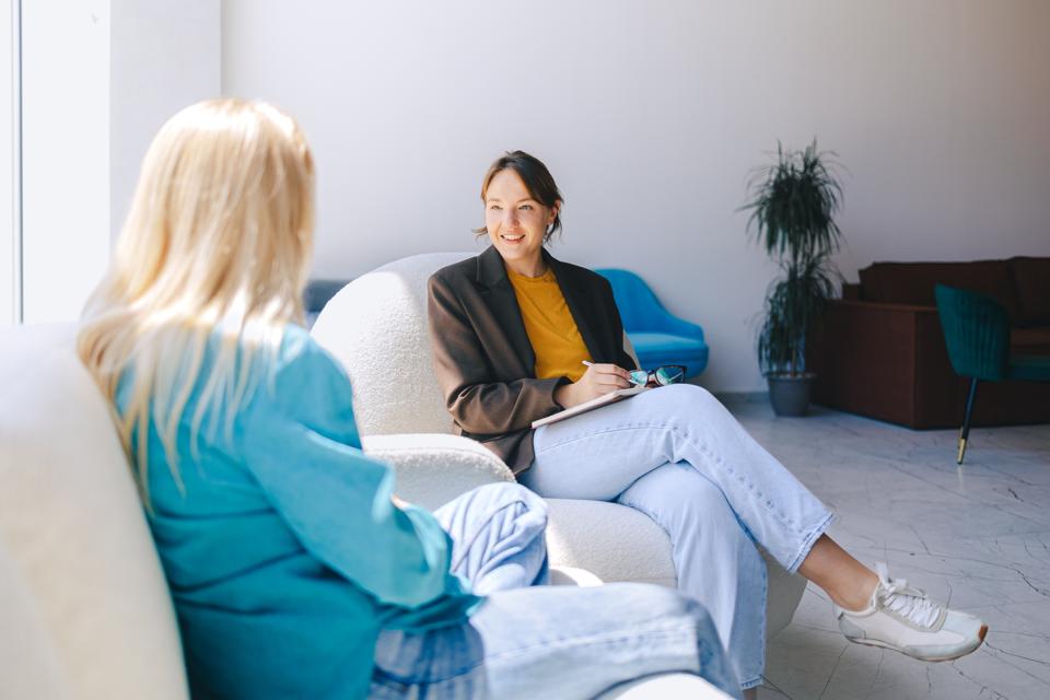 Win Coaching Clients From LinkedIn With 5 Essential Profile Upgrades