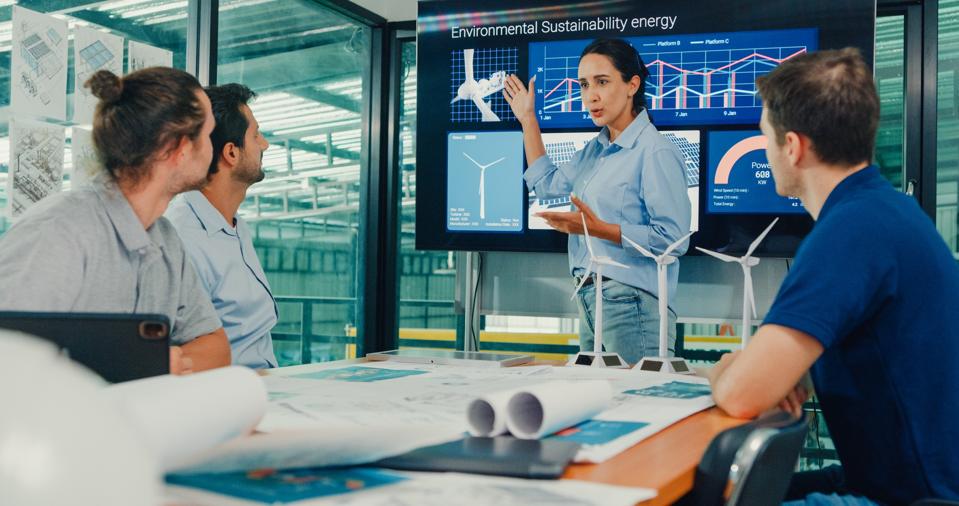 Top 10 Green Jobs In 2025 That Pay Over $100K