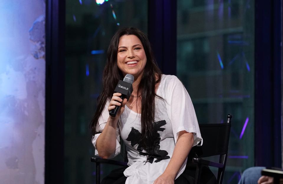 Amy Lee Doubles Her No. 1s As Her High-Profile Collaboration Debuts