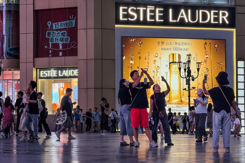 What’s Next For Estée Lauder’s Stock?