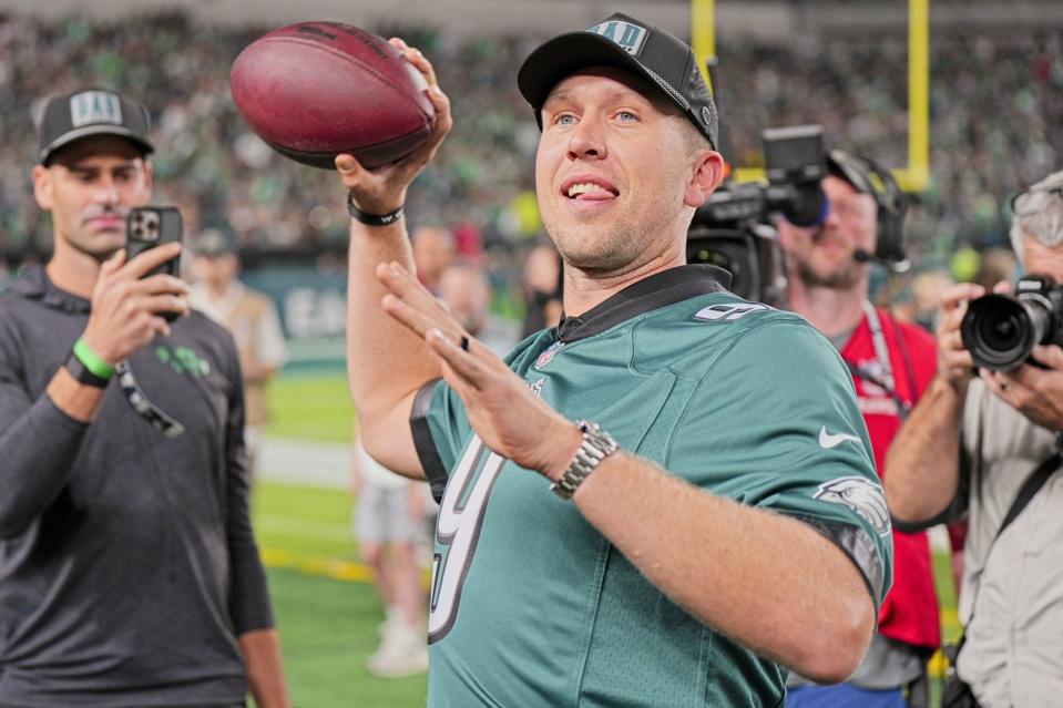Philadelphia Eagles Great Nick Foles Details How Offense Can Play Better
