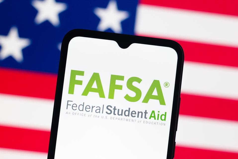 How Do You Complete The FAFSA If Your Income Has Changed?