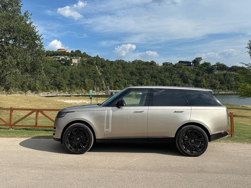 After All This Time, Land Rover Range Rover Is Still Off-Road Royalty