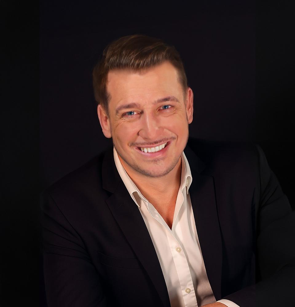 ‘Amaze’ Star Jamie Allan Shares His New York Loves