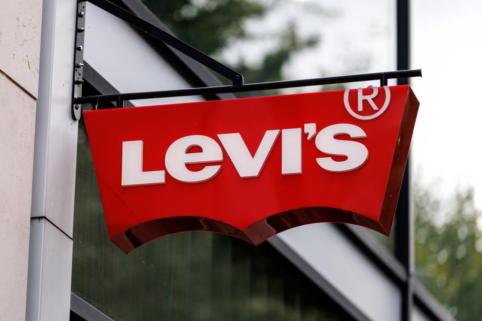 Will Levi’s Stock Rally On Its Upcoming Earnings?