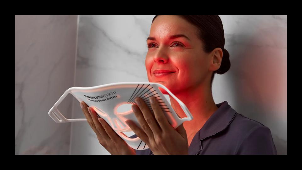 CurrentBody LED Face Mask Review 2025 - Forbes Vetted
