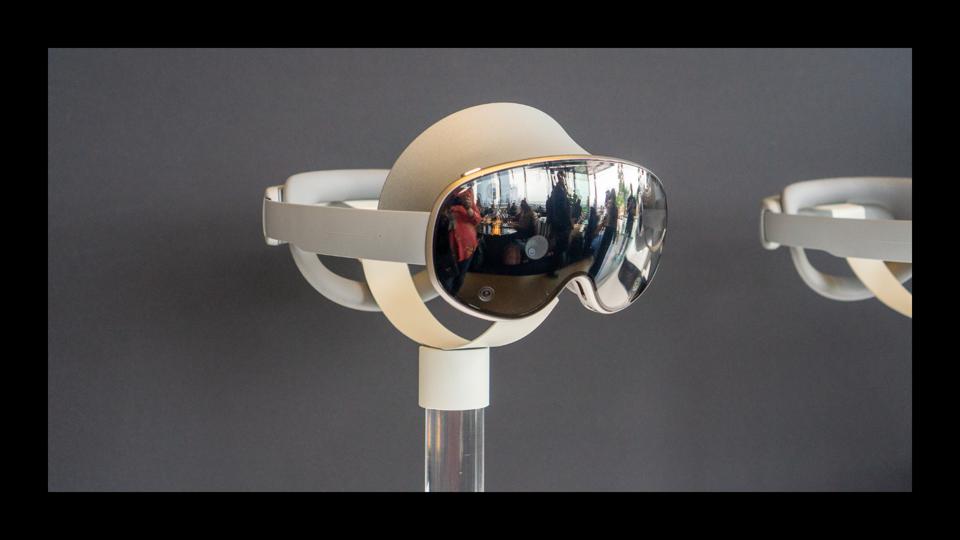 Samsung Galaxy XR Headset Launch 2026 - Forbes Vetted