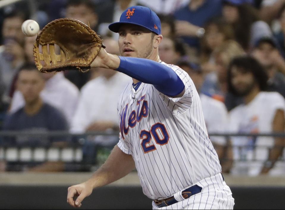 Pete Alonso Pursues Power Marks Plus Rookie Of The Year Trophy