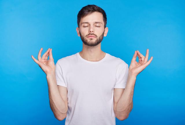 7 Ways To Pull Your Wandering Mind Back Into The Present Moment