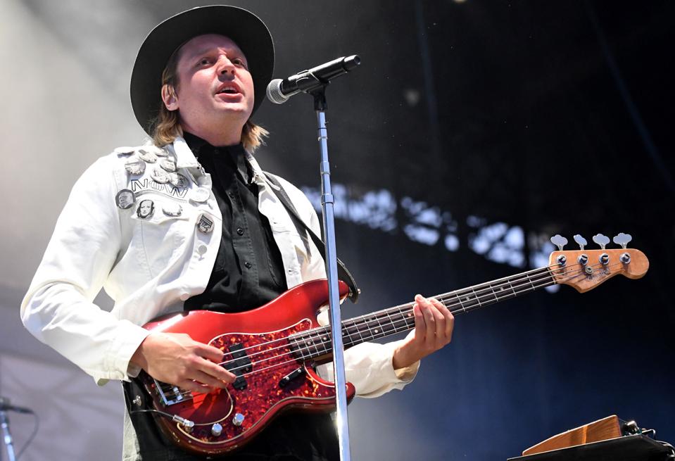 Arcade Fire's 'Everything Now' Debuts At No. 1 In America