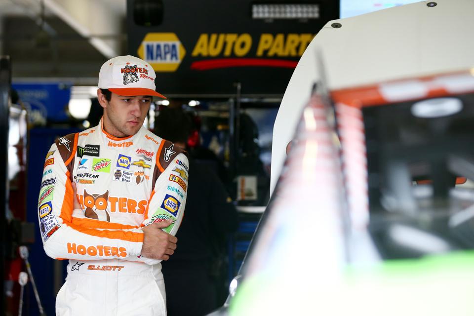 The Chase For A NASCAR Title Adds An Old-Time Ingredient: Hard Feelings