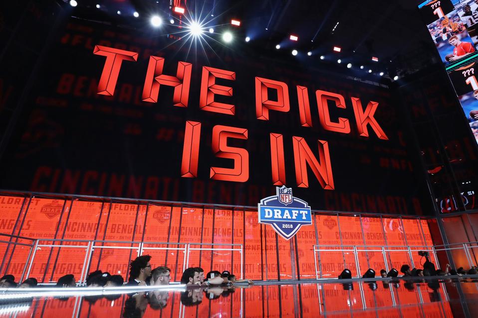 Virtual NFL Draft Odds, Picks & Betting Guide: Cats, Dogs, Beer & More