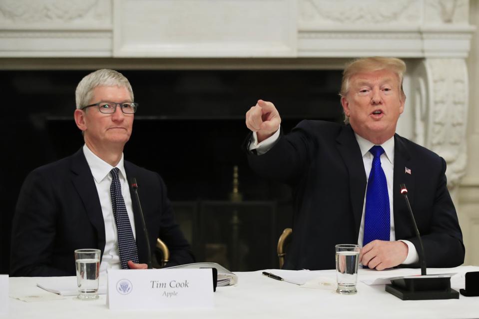 Tim Cook Signs Supreme Court Brief In Support Of DACA