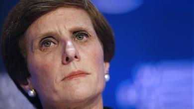 Irene Rosenfeld Vs. Warren Buffett: A Winner Emerges